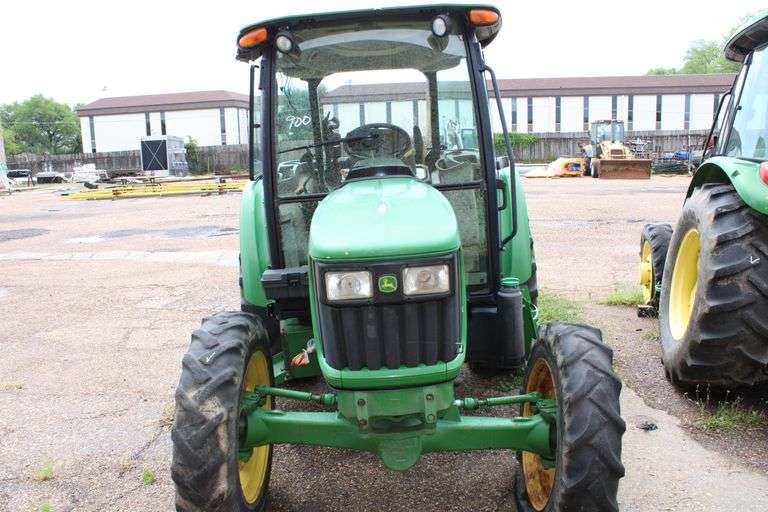 2015 John Deere 5055E Tractor, 4WD - Lawler Auction Company