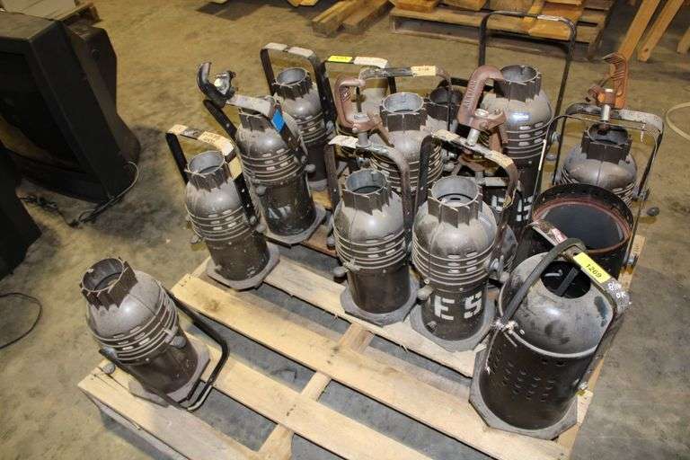 PALLET OF STAGE LIGHT FIXTURES MOSTLY SHELLS ONLY - Lawler Auction Company