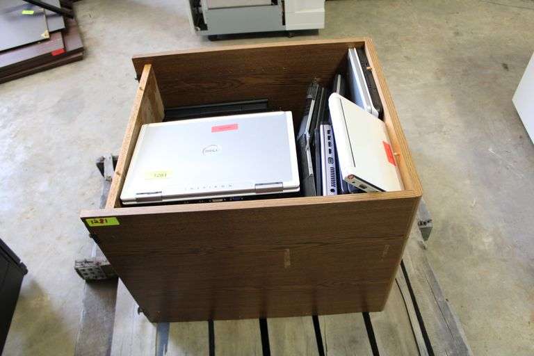 BOX OF LAPTOPS AND NOTEBOOKS - Lawler Auction Company