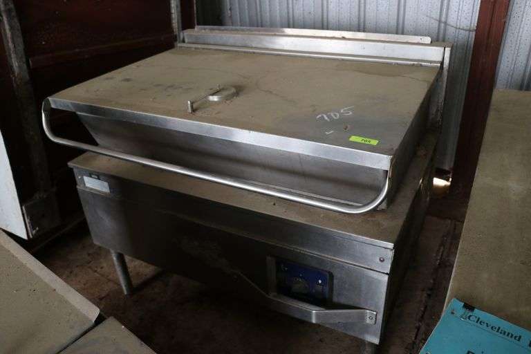 CLEVELAND RANGE CONVECTION STEAMER MODEL 24CGM - Lawler Auction Company
