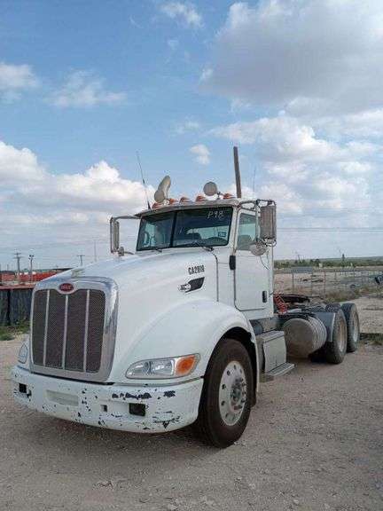 2010 PETERBILT 386 1XPHD49XXAD794108 Mileage: - Lawler Auction Company