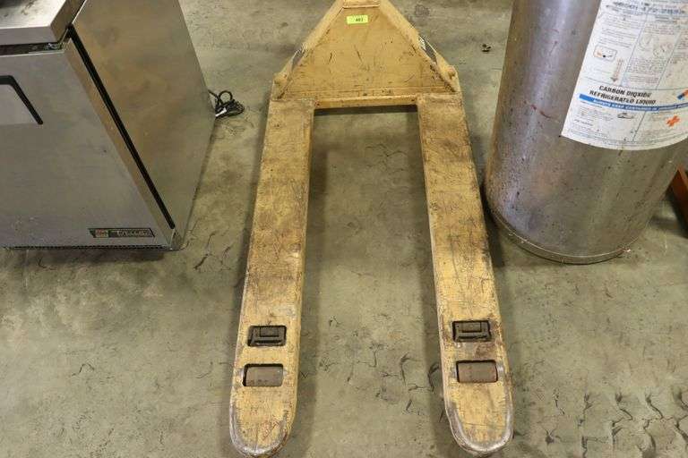 CAT PALLET JACK - Lawler Auction Company