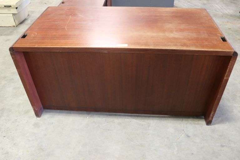 L Shaped Office Desk - Lawler Auction Company