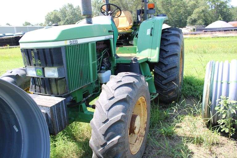 2003 JOHN DEERE 6403 TRACTOR, P06403X001562 - Lawler Auction Company