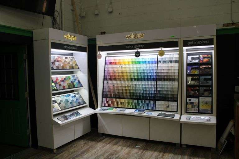 3-SECTION COLOR CHART - VALSPAR DISPLAY - Lawler Auction Company