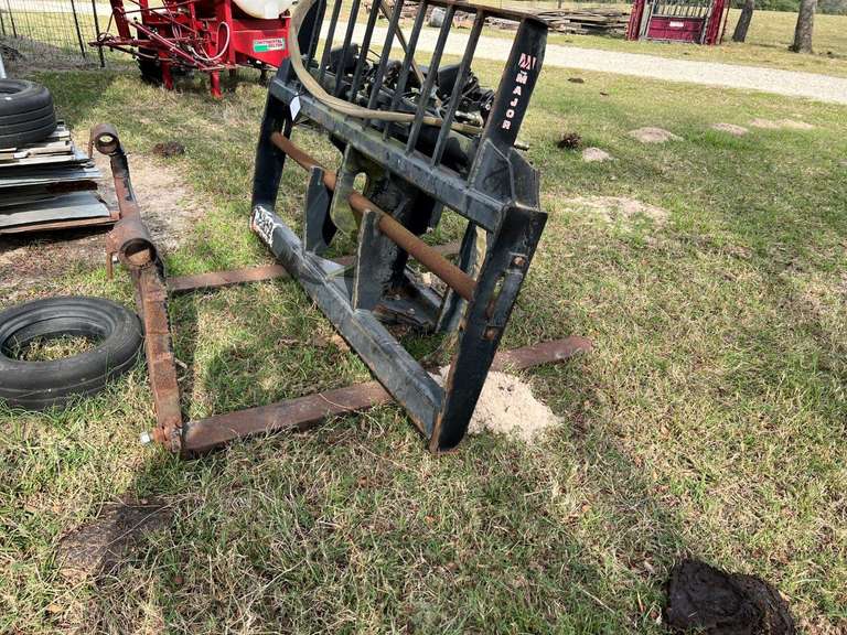 Quick Attach Hydraulic forks for telehandler - Leap Auctions, LLC