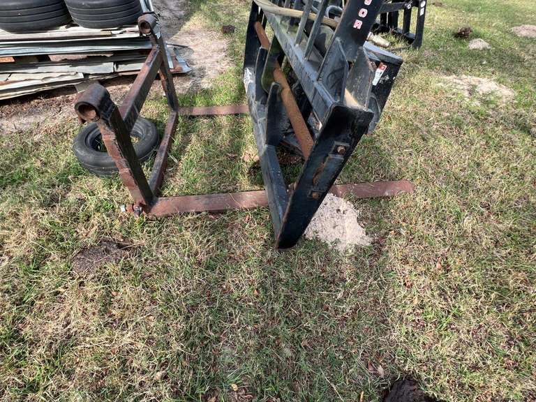 Quick Attach Hydraulic forks for telehandler - Leap Auctions, LLC