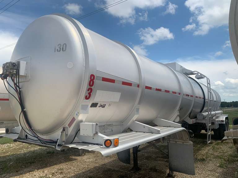 Heil Tanker Trailer 190DL452413G14274 - Leap Auctions, LLC