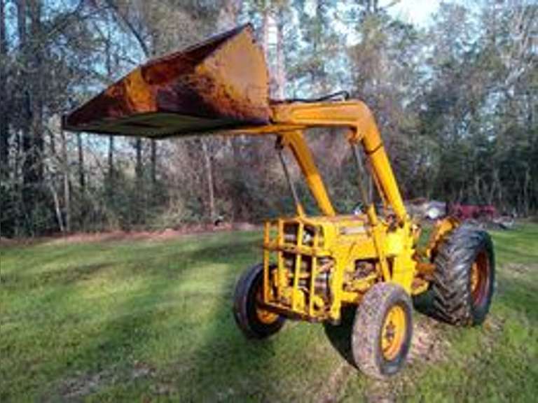 Massey Ferguson 2135 Tractor - Leap Auctions, LLC