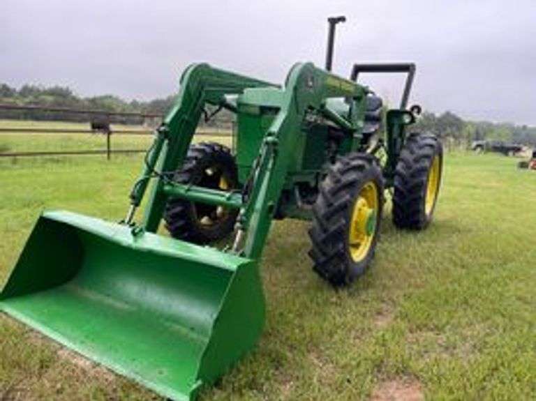 John Deere 2350 Tractor - Leap Auctions, LLC