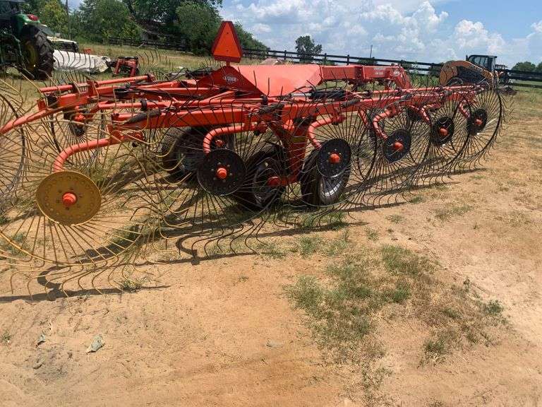 Kuhn SR300 Hay Rake - Leap Auctions, LLC
