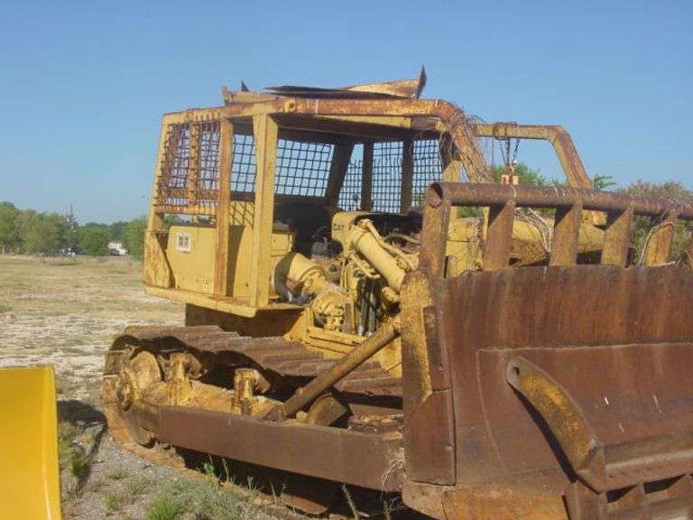 Caterpillar D7 Bulldozer - Leap Auctions, LLC