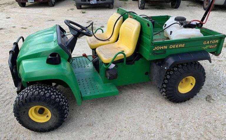 John Deere Turf Gator - Leap Auctions, LLC