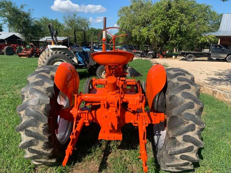 Case Gas Tractor - Leap Auctions, LLC