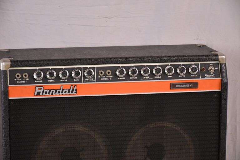 Randall "Commander VI" large amp; 55-9945 - R.H. Lee & Co. Auctioneers