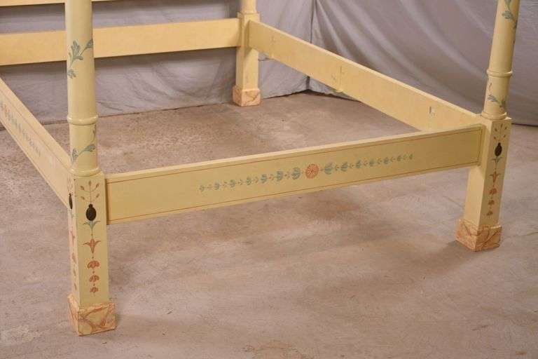 Yellow decorated 4 poster queen size bed with bolt on rails; 68-2860 ...