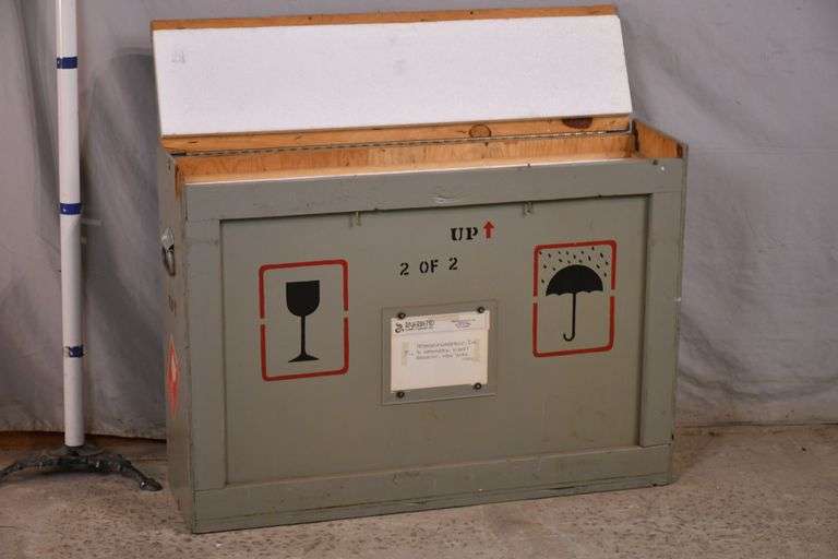 Wooden shipping crate with lift-top and divided interior; 55-9039 - R.H ...