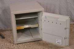 Sentry "Model S3517" safe with digital combination pad; 621-107 - R.H ...