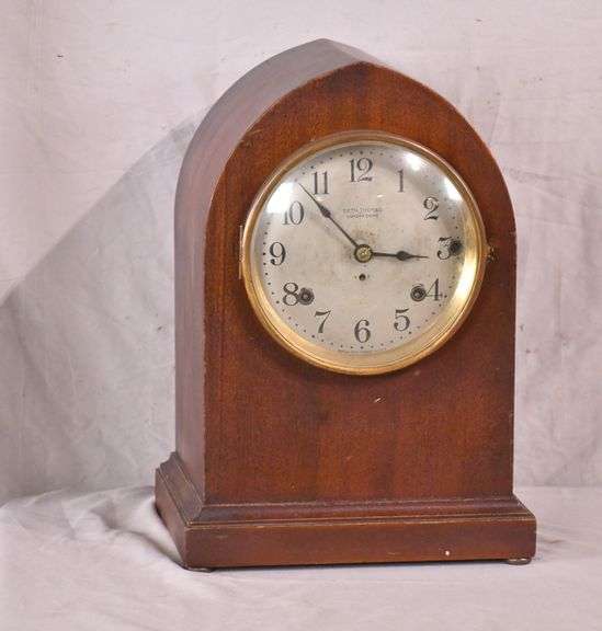 Seth Thomas shelf clock with mahogany case; 13460-004 - R.H. Lee & Co ...