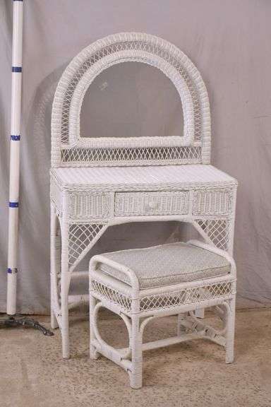 White wicker vanity with mirror and bench; 55-10041 - R.H. Lee & Co ...