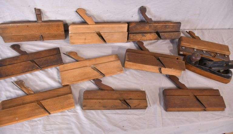 Group of 11 vintage wood molding planes; 14965-004 - R.H. Lee & Co ...