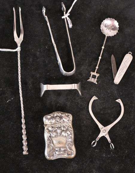 Group of small miscellaneous sterling silver items; 11923-056 - R.H ...