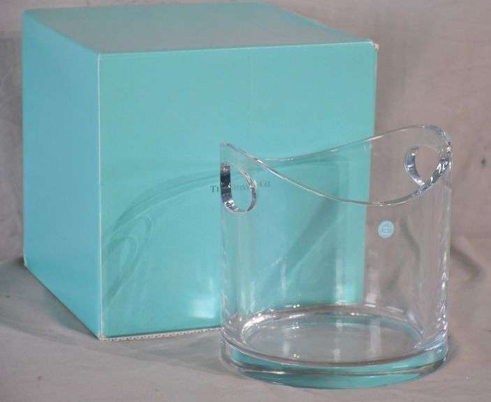 Tiffany & Co. crystal ice bucket; 43-145 - R.H. Lee & Co. Auctioneers
