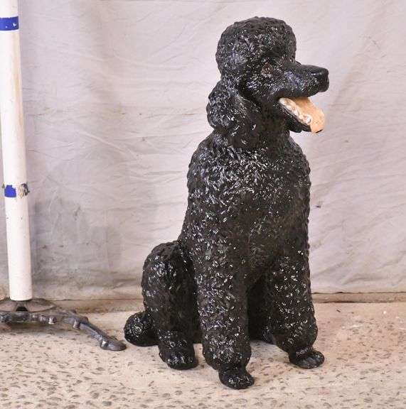 Black poodle statue; 336-3115 - R.H. Lee & Co. Auctioneers