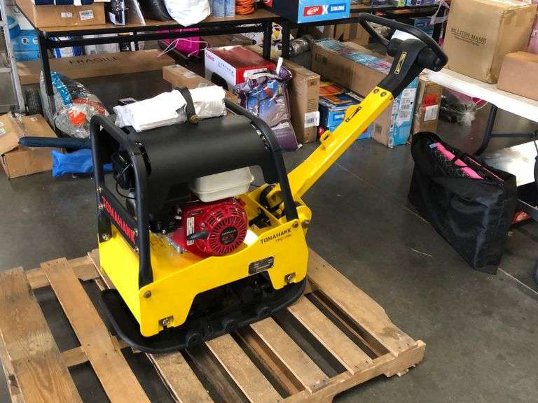 Tomahawk TPC170H UNUSED COMPACTOR READ - Lexington Online Auction