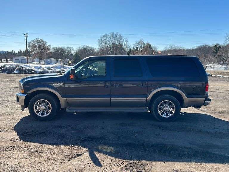 2000 Ford Excursion Limited 2wd - Lee Real Estate & Auction Service