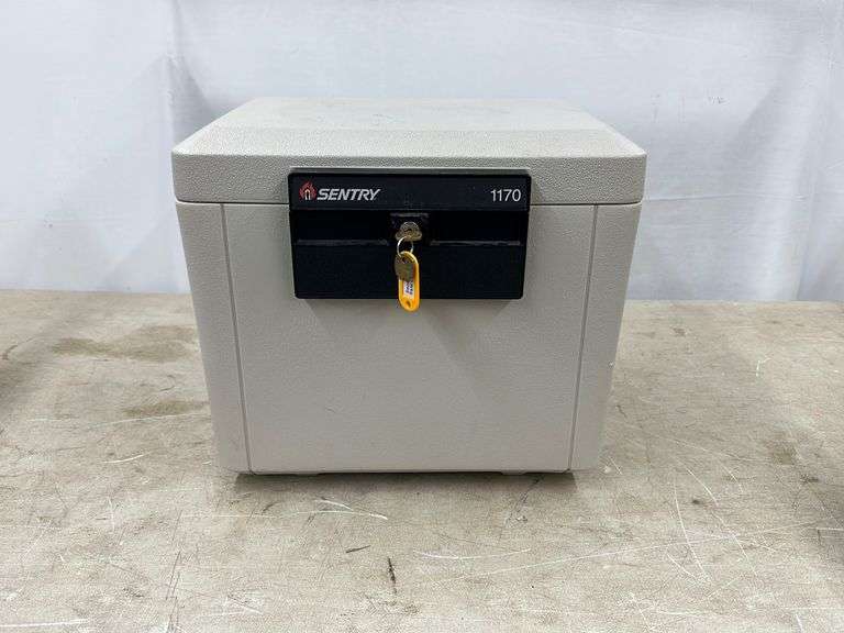 Sentry 1170 Fire Safe - Lee Real Estate & Auction Service