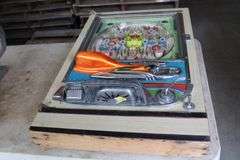 Daido Plinko pinball machine - Lee Real Estate & Auction Service