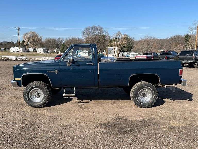 1986 Chevy Custom Deluxe 20 - Lee Real Estate & Auction Service