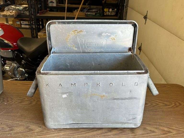 Kampkold Cooler - Lee Real Estate & Auction Service