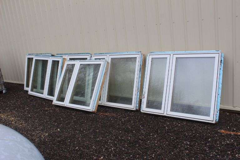 6 used windows - Lee Real Estate & Auction Service
