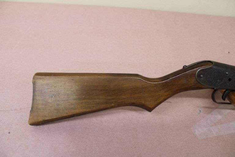 Antique Daisy BB gun - Lee Real Estate & Auction Service