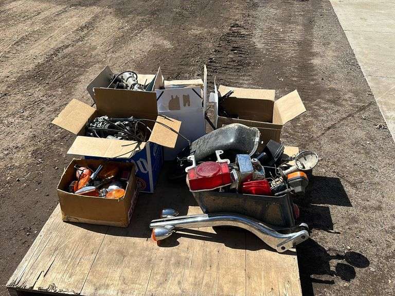 Pallet of Misc Motorcycle Parts - Lee Real Estate & Auction Service