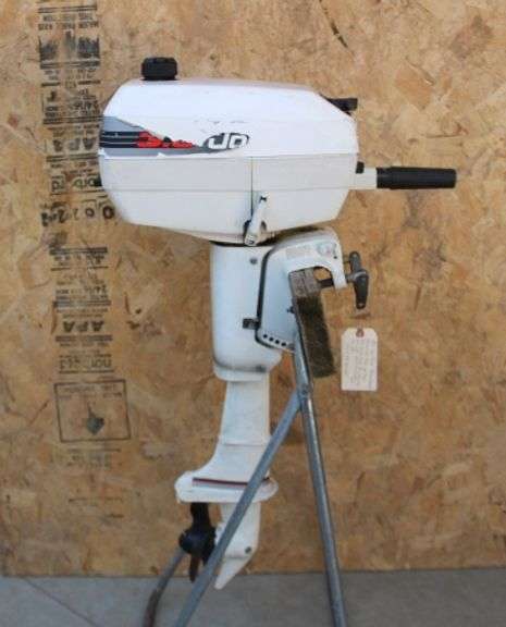 3-hp Johnson Outboard Motor - Lee Real Estate & Auction Service