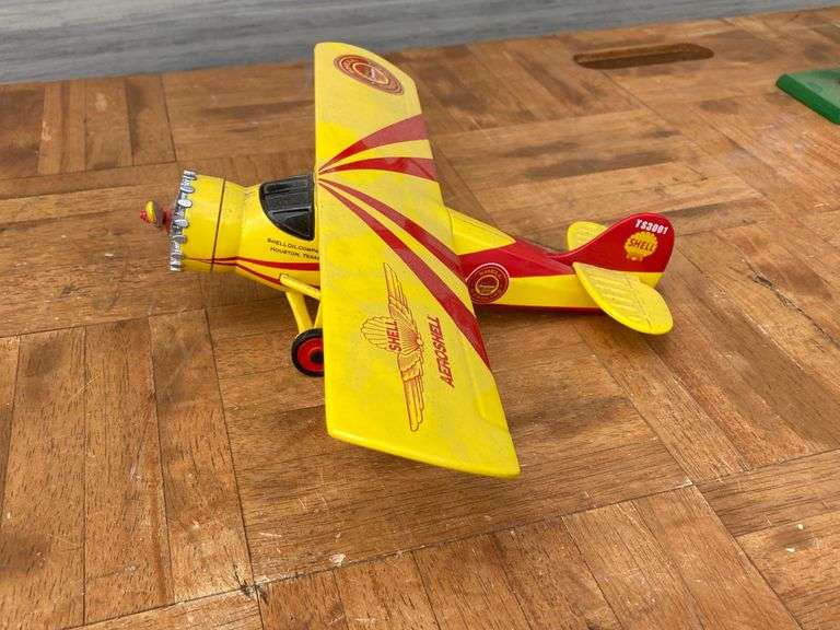 Die Cast Shell airplane - Lee Real Estate & Auction Service