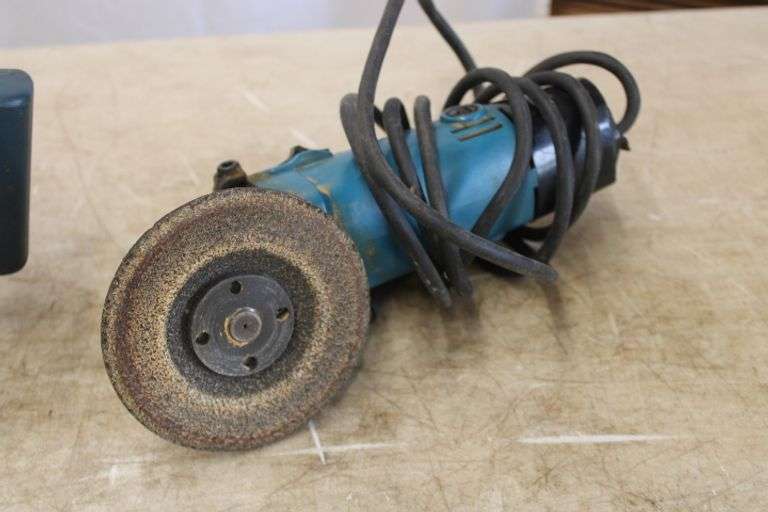 Router & Grinder - Lee Real Estate & Auction Service