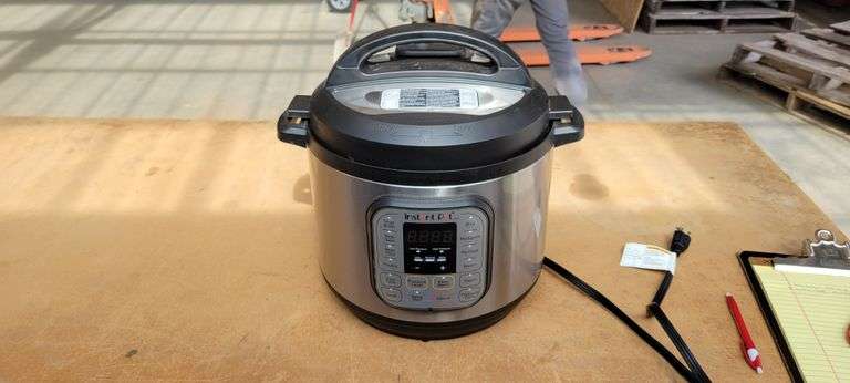Insta-Pot Cooker (like new) - Lee Real Estate & Auction Service