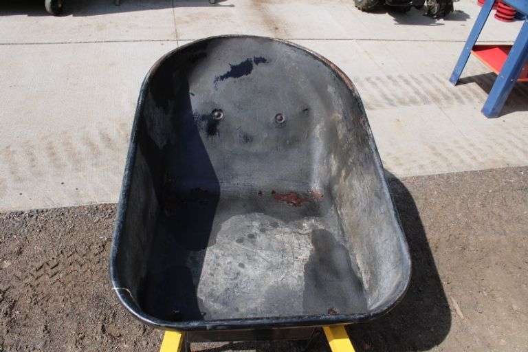 Vulcan double wheel wheel barrow - Lee Real Estate & Auction Service