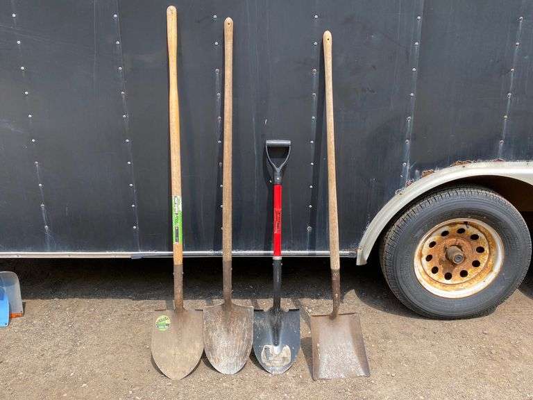 (4) Shovels - Lee Real Estate & Auction Service