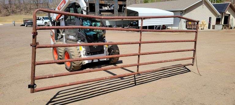 14-ft. Gate - Lee Real Estate & Auction Service