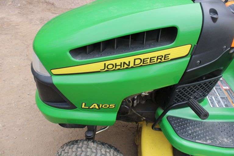 John Deere LA105 riding lawn mower - Lee Real Estate & Auction Service