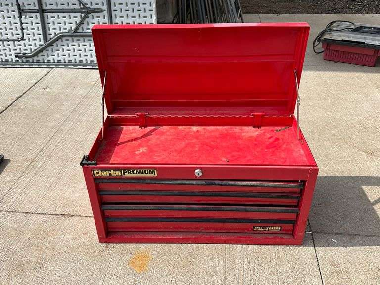 Clarke Premium Tool Box - Lee Real Estate & Auction Service