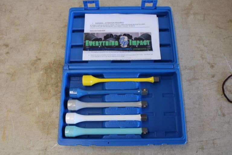 Set of Torque Sticks - Like New - Lee Real Estate & Auction Service