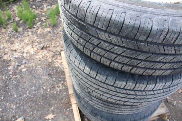 (4) 215/60R16 Tires on Rims - Lee Real Estate & Auction Service