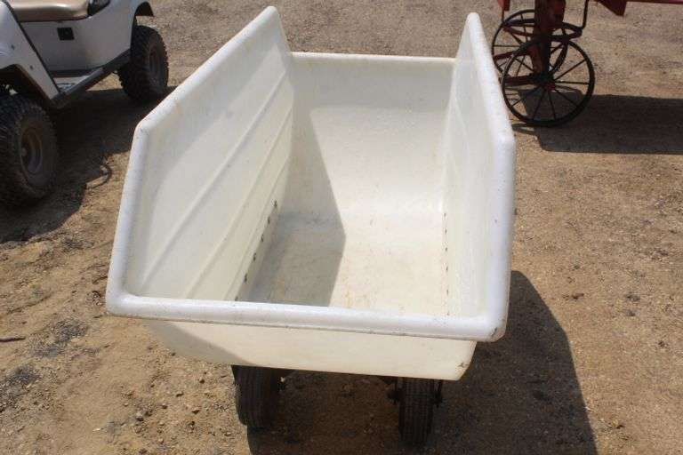 20 Bushel Poly Feed Cart - Lee Real Estate & Auction Service