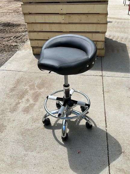 Motorcycle seat style shop stool - Lee Real Estate & Auction Service